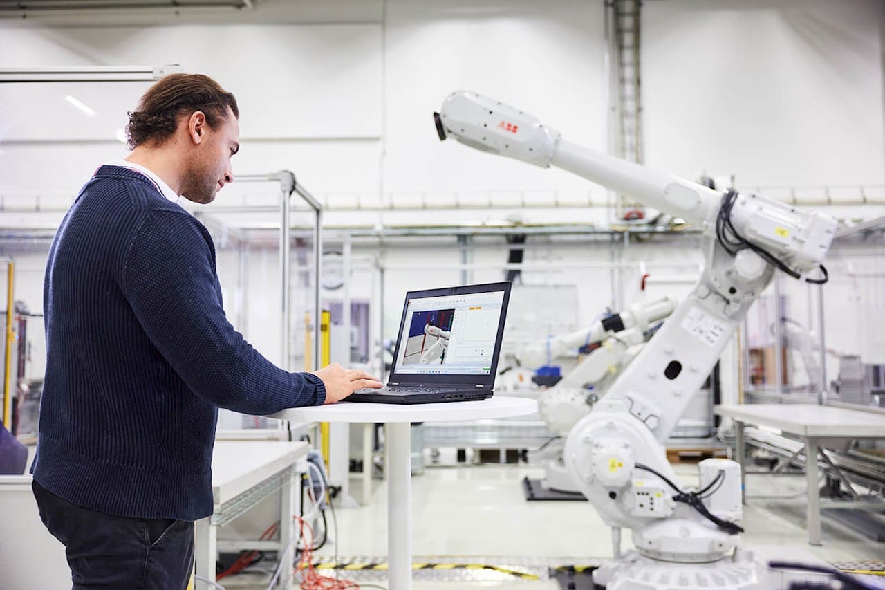 ABB RobotStudio® takes to the cloud enabling real-time collaboration ...